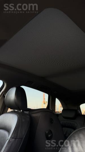 Black Audi Q5 2008 in Riga, with an engine capacity of 2.00 L and mileage of 275 thousand km for 8500 €, photo 16 on AUTOMOTO.COM.LV