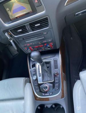 Melns Audi Q5 2008 Marijampole, ar dzinēja tilpumu 2.97 L un nobraukumu 280 tūkst. km par 9450 €, foto 30 vietnē AUTOMOTO.COM.LV