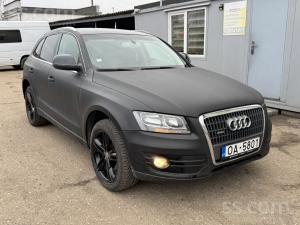 Black Audi Q5 2009 in Daugavpils, with an engine capacity of 2.00 L and mileage of 0 thousand km for 10500 €, photo 1 on AUTOMOTO.COM.LV