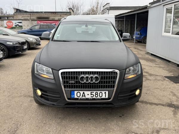 Black Audi Q5 2009 in Daugavpils, with an engine capacity of 2.00 L and mileage of 0 thousand km for 10500 €, photo 2 on AUTOMOTO.COM.LV