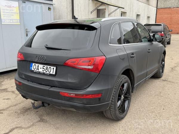 Black Audi Q5 2009 in Daugavpils, with an engine capacity of 2.00 L and mileage of 0 thousand km for 10500 €, photo 6 on AUTOMOTO.COM.LV