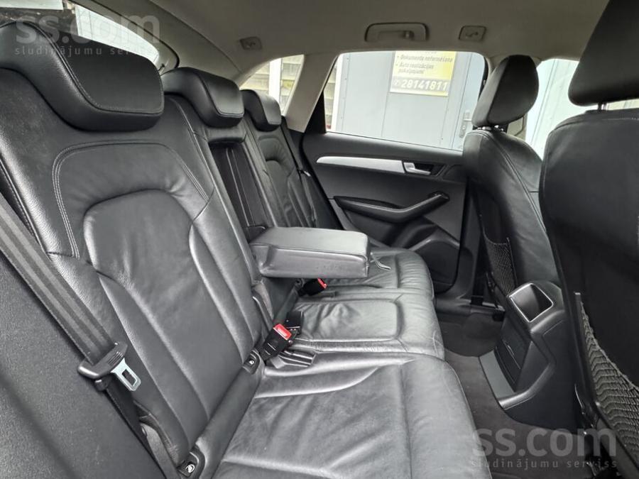 Black Audi Q5 2009 in Daugavpils, with an engine capacity of 2.00 L and mileage of 0 thousand km for 10500 €, photo 14 on AUTOMOTO.COM.LV