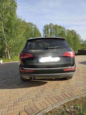 Black Audi Q5 2009 in Jekabpils, with an engine capacity of 2.00 L and mileage of 402 thousand km for 7600 €, photo 3 on AUTOMOTO.COM.LV