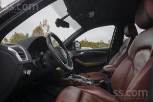 Black Audi Q5 2009 in Riga, with an engine capacity of 3.00 L and mileage of 0 thousand km for 10990 €, photo 18 on AUTOMOTO.COM.LV