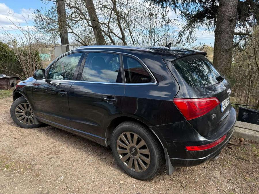 Melns Audi Q5 2009 Kauņa, ar dzinēja tilpumu 3.00 L un nobraukumu 321 tūkst. km par 6400 €, foto 4 vietnē AUTOMOTO.COM.LV