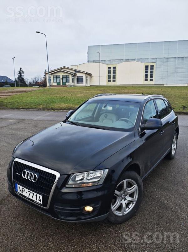 Black Audi Q5 2009 in Rezekne, with an engine capacity of 3.00 L and mileage of 313 thousand km for 6390 €, photo 1 on AUTOMOTO.COM.LV