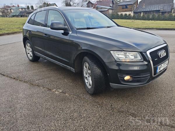 Black Audi Q5 2009 in Rezekne, with an engine capacity of 3.00 L and mileage of 313 thousand km for 6390 €, photo 3 on AUTOMOTO.COM.LV