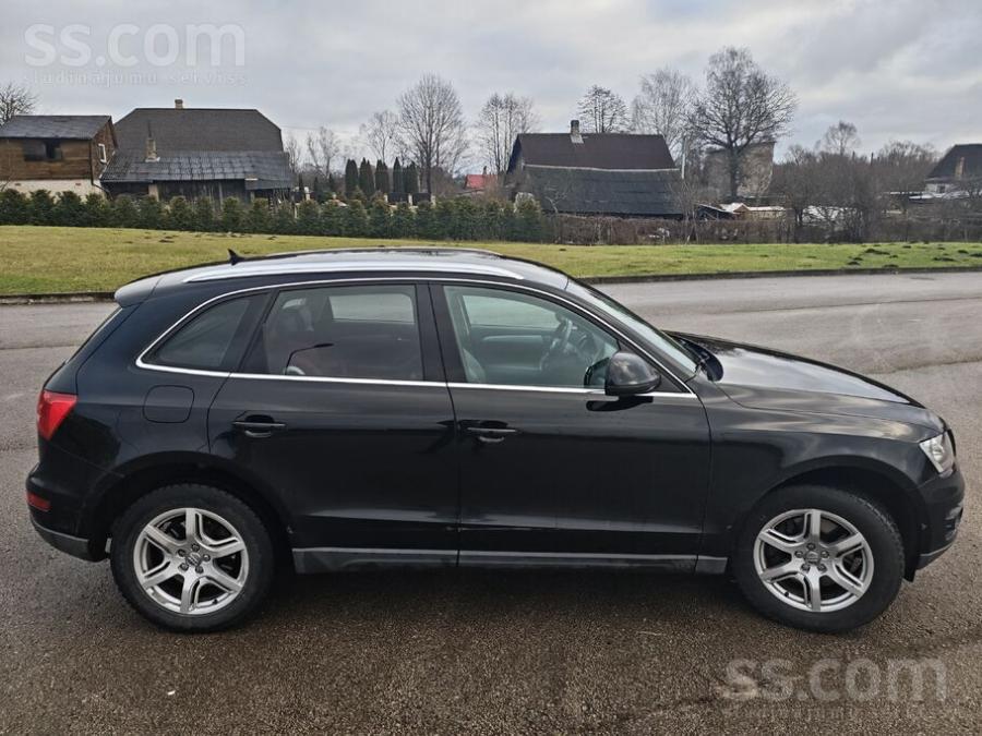 Black Audi Q5 2009 in Rezekne, with an engine capacity of 3.00 L and mileage of 313 thousand km for 6390 €, photo 4 on AUTOMOTO.COM.LV