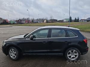 Black Audi Q5 2009 in Rezekne, with an engine capacity of 3.00 L and mileage of 313 thousand km for 6390 €, photo 5 on AUTOMOTO.COM.LV