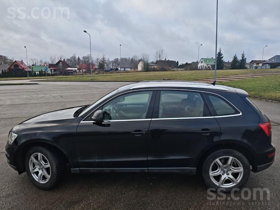 Black Audi Q5 2009 in Rezekne, with an engine capacity of 3.00 L and mileage of 313 thousand km for 6390 €, photo 5 on AUTOMOTO.COM.LV