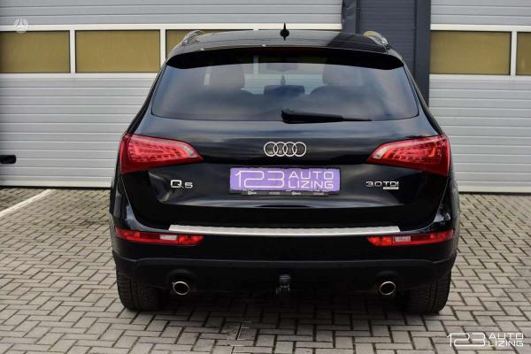 Melns Audi Q5 2009 Kretinga, ar dzinēja tilpumu 3.00 L un nobraukumu 263 tūkst. km par 9950 €, foto 9 vietnē AUTOMOTO.COM.LV