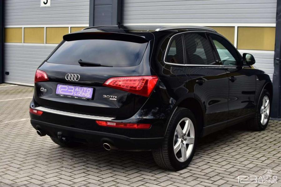 Black Audi Q5 2009 in Kretinga, with an engine capacity of 3.00 L and mileage of 263 thousand km for 9950 €, photo 10 on AUTOMOTO.COM.LV