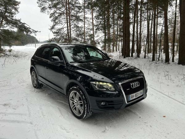 Black Audi Q5 2009 in Utena, with an engine capacity of 2.97 L and mileage of 271 thousand km for 8999 €, photo 1 on AUTOMOTO.COM.LV