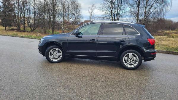 Black Audi Q5 2009 in Radviliskis, with an engine capacity of 2.97 L and mileage of 300 thousand km for 7500 €, photo 3 on AUTOMOTO.COM.LV