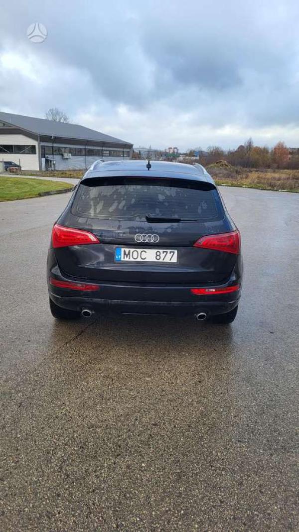 Black Audi Q5 2009 in Radviliskis, with an engine capacity of 2.97 L and mileage of 300 thousand km for 7500 €, photo 4 on AUTOMOTO.COM.LV