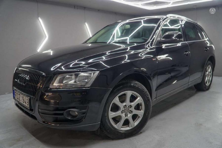 Melns Audi Q5 2009 Kauņa, ar dzinēja tilpumu 1.97 L un nobraukumu 284 tūkst. km par 7999 €, foto 1 vietnē AUTOMOTO.COM.LV