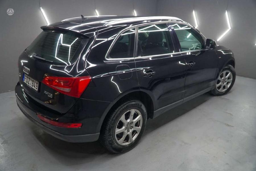 Melns Audi Q5 2009 Kauņa, ar dzinēja tilpumu 1.97 L un nobraukumu 284 tūkst. km par 7999 €, foto 13 vietnē AUTOMOTO.COM.LV