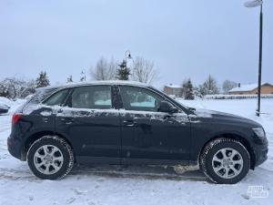Melns Audi Q5 2009 Klaipėda, ar dzinēja tilpumu 3.00 L un nobraukumu 318 tūkst. km par 6900 €, foto 2 vietnē AUTOMOTO.COM.LV