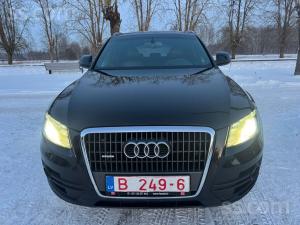 Melns Audi Q5 2009 Ogre, ar dzinēja tilpumu 2.00 L un nobraukumu 240 tūkst. km par 9180 €, foto 3 vietnē AUTOMOTO.COM.LV