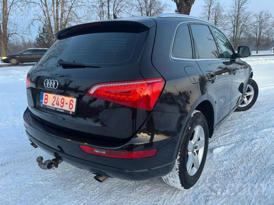 Melns Audi Q5 2009 Ogre, ar dzinēja tilpumu 2.00 L un nobraukumu 240 tūkst. km par 9180 €, foto 7 vietnē AUTOMOTO.COM.LV