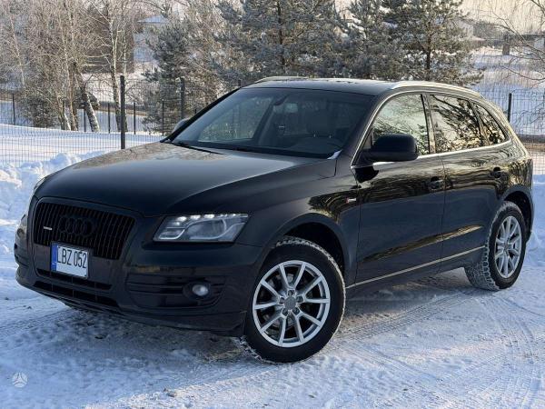 Melns Audi Q5 2009 Viļņa, ar dzinēja tilpumu 3.20 L un nobraukumu 370 tūkst. km par 5200 €, foto 1 vietnē AUTOMOTO.COM.LV