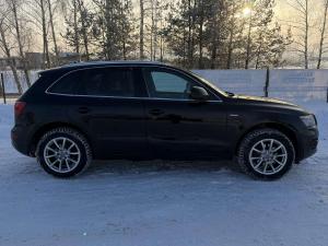 Melns Audi Q5 2009 Viļņa, ar dzinēja tilpumu 3.20 L un nobraukumu 370 tūkst. km par 5200 €, foto 5 vietnē AUTOMOTO.COM.LV