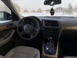 Melns Audi Q5 2009 Viļņa, ar dzinēja tilpumu 3.20 L un nobraukumu 370 tūkst. km par 5200 €, foto 12 vietnē AUTOMOTO.COM.LV