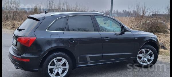 Black Audi Q5 2009 in Tukums, with an engine capacity of 3.00 L and mileage of 497 thousand km for 5700 €, photo 6 on AUTOMOTO.COM.LV