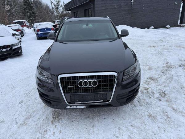 Black Audi Q5 2009 in Kaunas, with an engine capacity of 1.97 L and mileage of 260 thousand km for 8250 €, photo 2 on AUTOMOTO.COM.LV