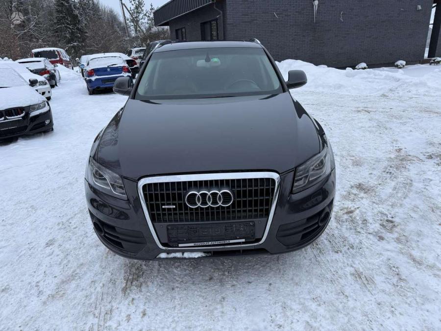 Black Audi Q5 2009 in Kaunas, with an engine capacity of 1.97 L and mileage of 260 thousand km for 8250 €, photo 2 on AUTOMOTO.COM.LV