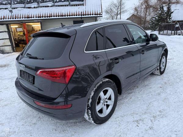 Black Audi Q5 2009 in Kaunas, with an engine capacity of 1.97 L and mileage of 260 thousand km for 8250 €, photo 5 on AUTOMOTO.COM.LV