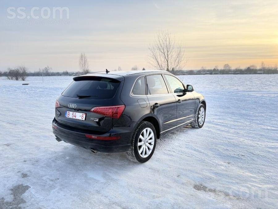 Черный Ауди Ку 5 2009 в Рига, объемом двигателя 3.00 л и пробегом 275 тыс. км за 9200 €, фото 4 на AUTOMOTO.COM.LV