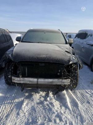 Black Audi Q5 2009 in Jurbarkas, with an engine capacity of 2.97 L and mileage of 232 thousand km for 4999 €, photo  on AUTOMOTO.COM.LV