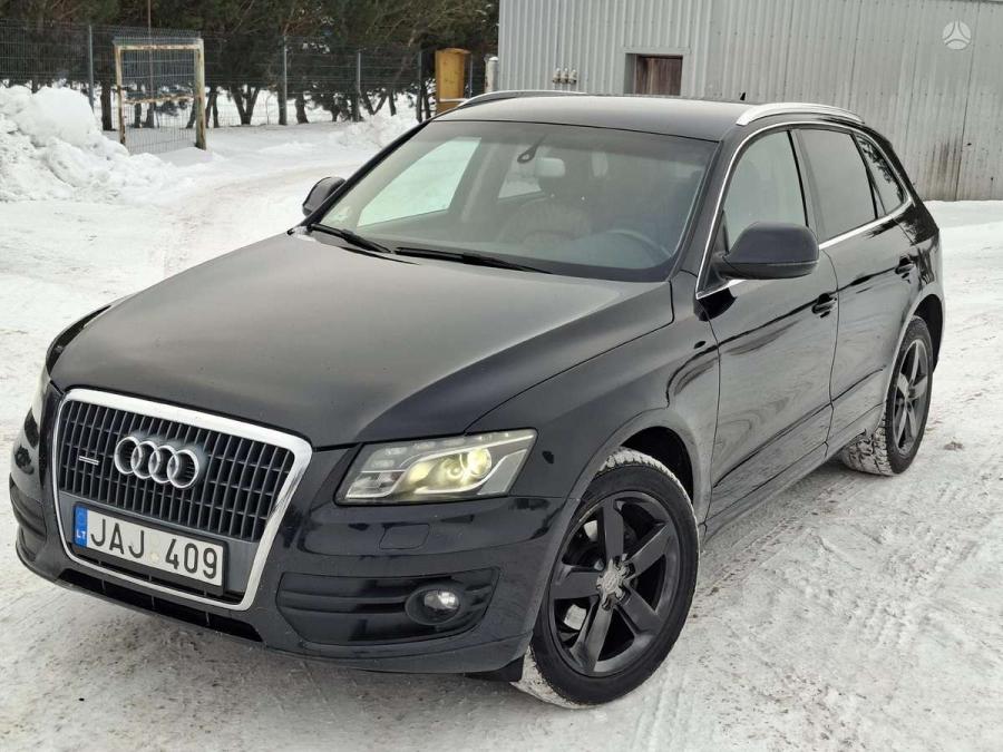 Melns Audi Q5 2009 Šilutė, ar dzinēja tilpumu 2.00 L un nobraukumu 270 tūkst. km par 5900 €, foto 2 vietnē AUTOMOTO.COM.LV