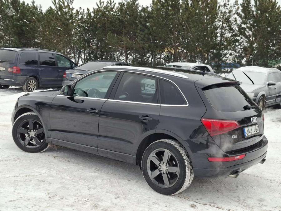 Melns Audi Q5 2009 Šilutė, ar dzinēja tilpumu 2.00 L un nobraukumu 270 tūkst. km par 5900 €, foto 5 vietnē AUTOMOTO.COM.LV