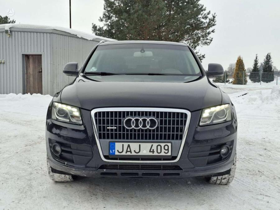 Melns Audi Q5 2009 Šilutė, ar dzinēja tilpumu 2.00 L un nobraukumu 270 tūkst. km par 5900 €, foto 11 vietnē AUTOMOTO.COM.LV