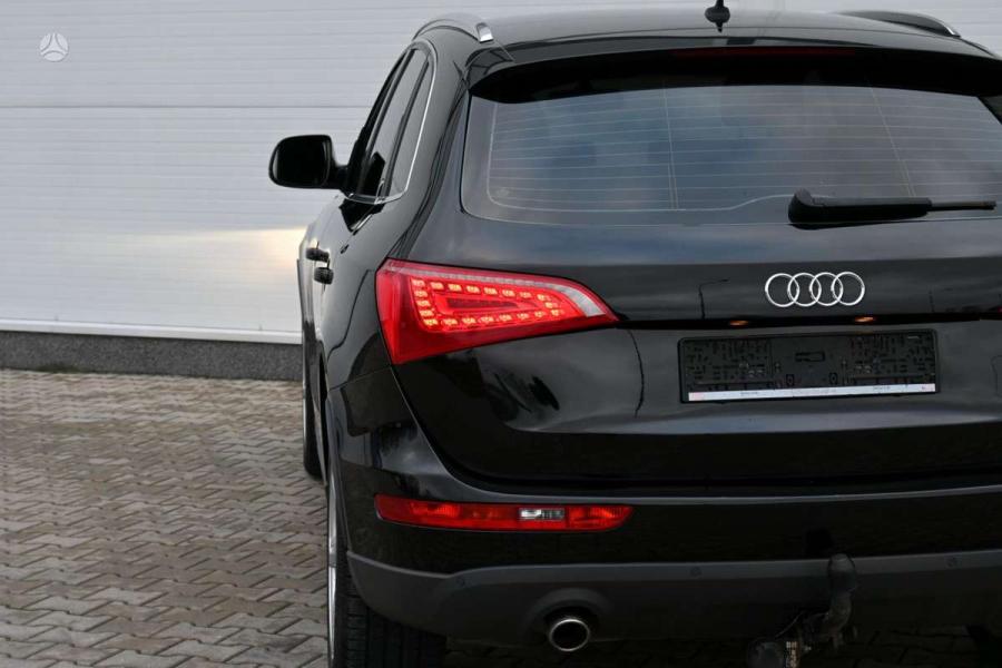 Melns Audi Q5 2009 Kretinga, ar dzinēja tilpumu 2.97 L un nobraukumu 296 tūkst. km par 9799 €, foto 12 vietnē AUTOMOTO.COM.LV