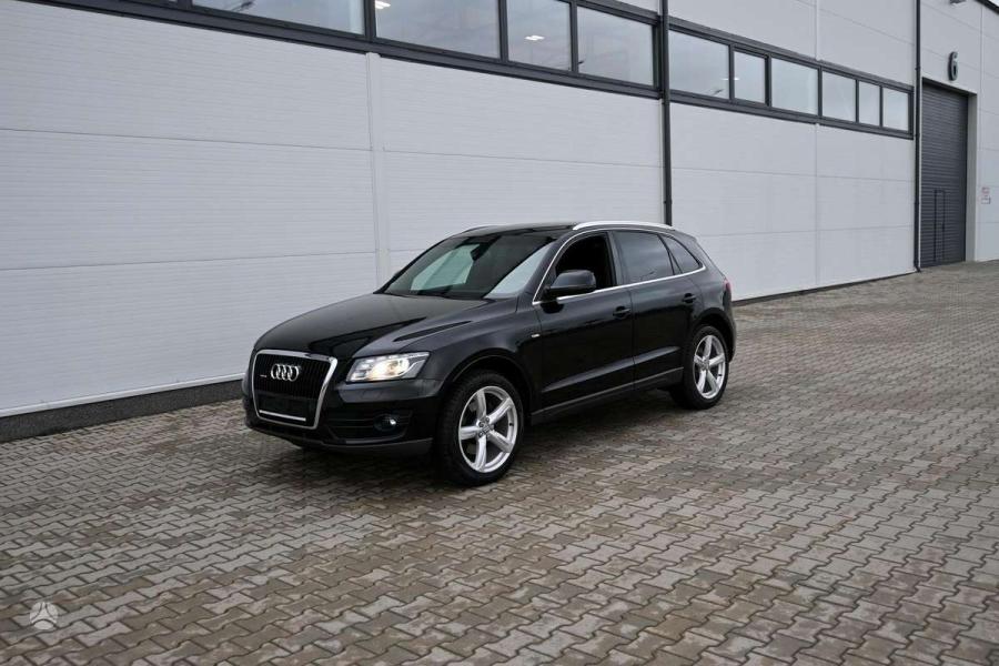 Melns Audi Q5 2009 Kretinga, ar dzinēja tilpumu 2.97 L un nobraukumu 296 tūkst. km par 9799 €, foto 16 vietnē AUTOMOTO.COM.LV