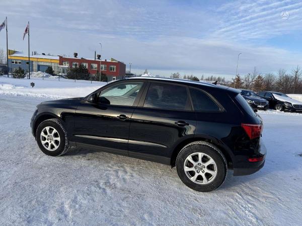 Melns Audi Q5 2009 Telšiai, ar dzinēja tilpumu 1.97 L un nobraukumu 256 tūkst. km par 9300 €, foto 4 vietnē AUTOMOTO.COM.LV