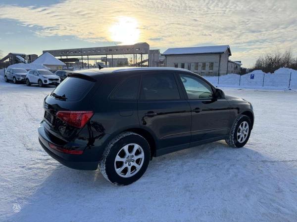 Melns Audi Q5 2009 Telšiai, ar dzinēja tilpumu 1.97 L un nobraukumu 256 tūkst. km par 9300 €, foto 8 vietnē AUTOMOTO.COM.LV