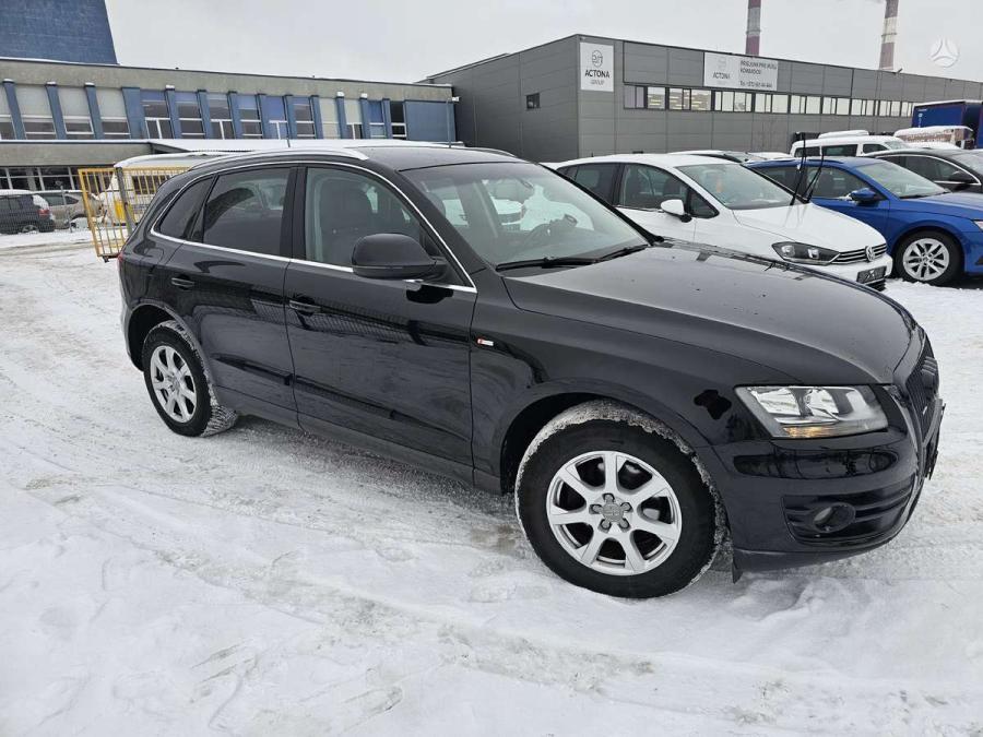 Black Audi Q5 2009 in Kaunas, with an engine capacity of 1.97 L and mileage of 280 thousand km for 7999 €, photo 12 on AUTOMOTO.COM.LV