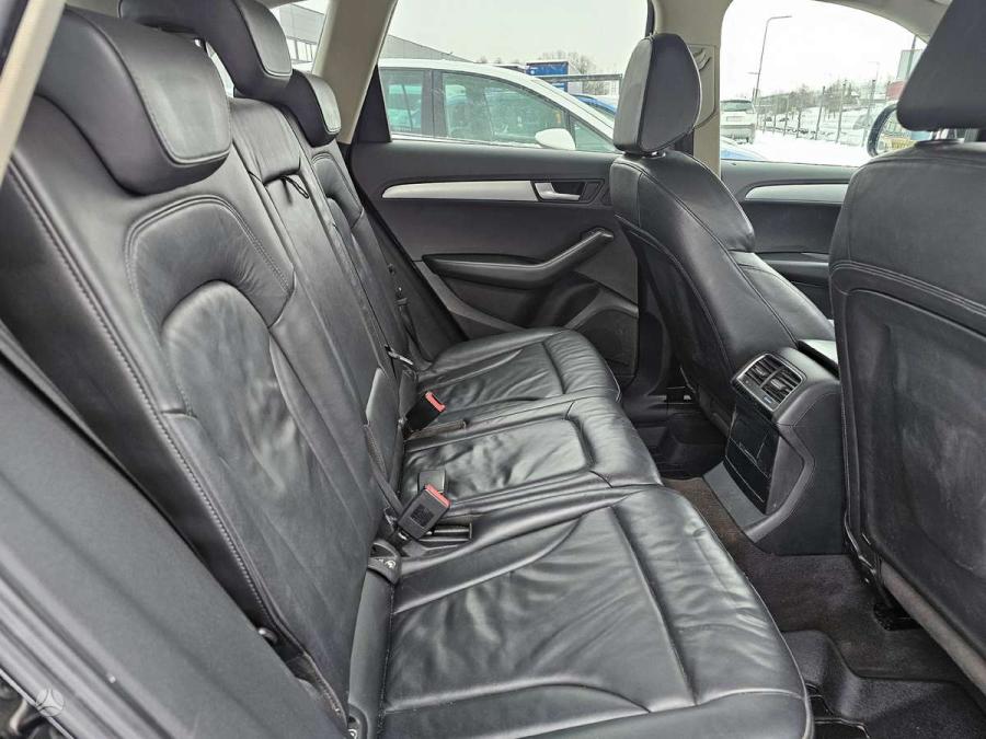 Black Audi Q5 2009 in Kaunas, with an engine capacity of 1.97 L and mileage of 280 thousand km for 7999 €, photo 14 on AUTOMOTO.COM.LV