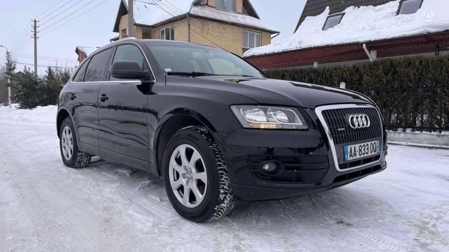 Black Audi Q5 2009 in Panevezys, with an engine capacity of 1.97 L and mileage of 272 thousand km for 7999 €, photo 1 on AUTOMOTO.COM.LV