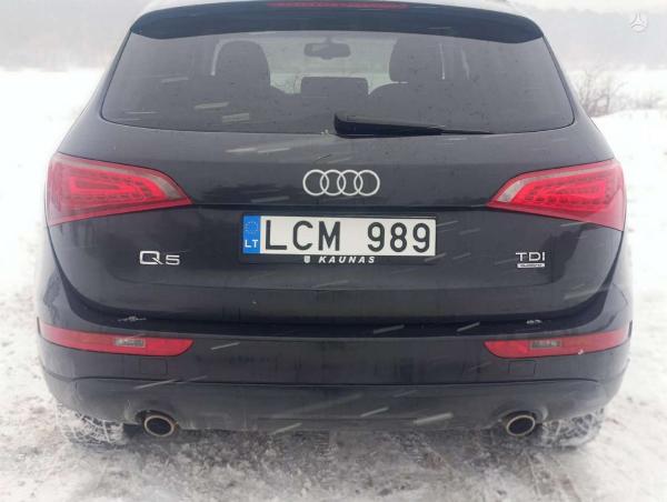 Black Audi Q5 2009 in Kaunas, with an engine capacity of 2.97 L and mileage of 428 thousand km for 5400 €, photo 10 on AUTOMOTO.COM.LV