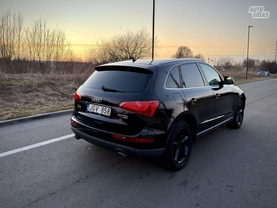 Black Audi Q5 2009 in Klaipeda, with an engine capacity of 3.00 L and mileage of 338 thousand km for 5450 €, photo 11 on AUTOMOTO.COM.LV