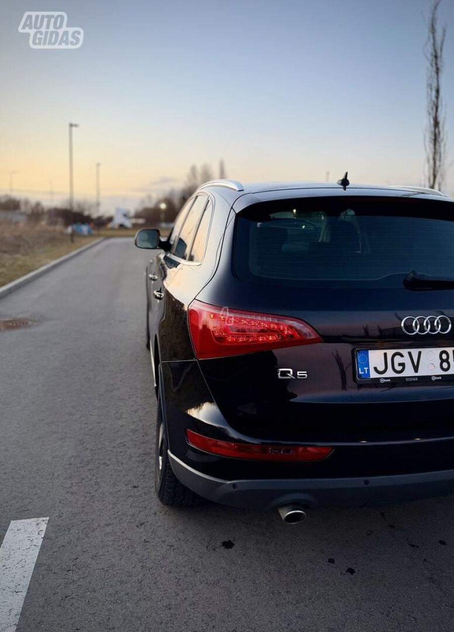Black Audi Q5 2009 in Klaipeda, with an engine capacity of 3.00 L and mileage of 338 thousand km for 5450 €, photo 17 on AUTOMOTO.COM.LV