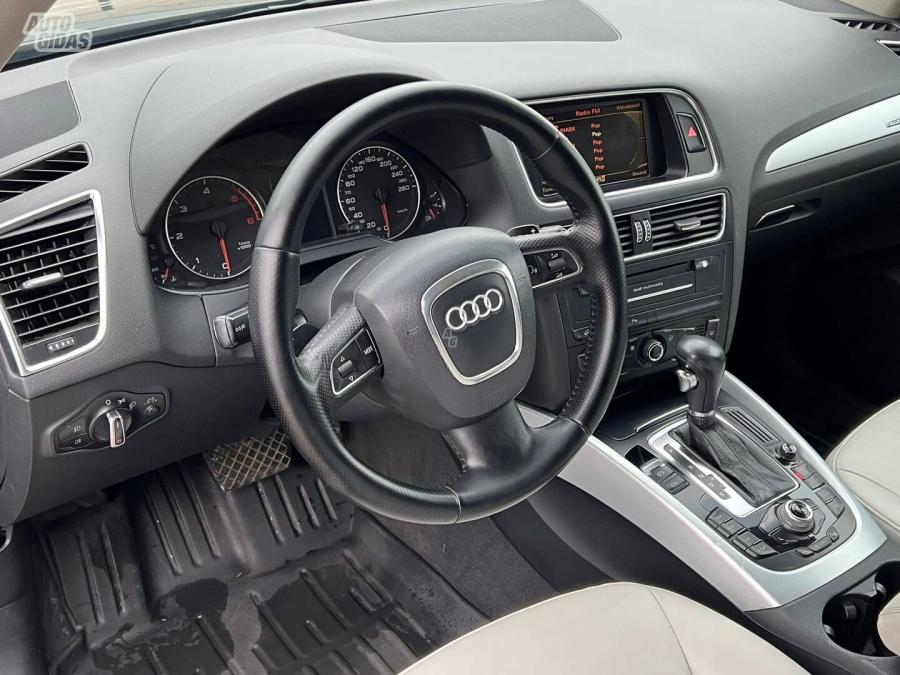 Black Audi Q5 2009 in Klaipeda, with an engine capacity of 3.00 L and mileage of 338 thousand km for 5450 €, photo 23 on AUTOMOTO.COM.LV