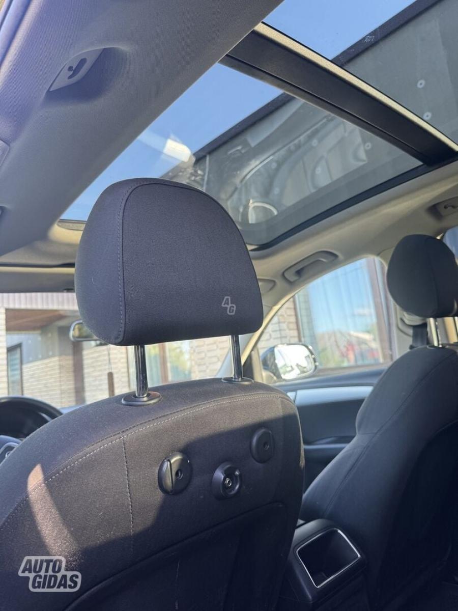Melns Audi Q5 2009 Šauļi, ar dzinēja tilpumu 3.00 L un nobraukumu 402 tūkst. km par 7000 €, foto 13 vietnē AUTOMOTO.COM.LV