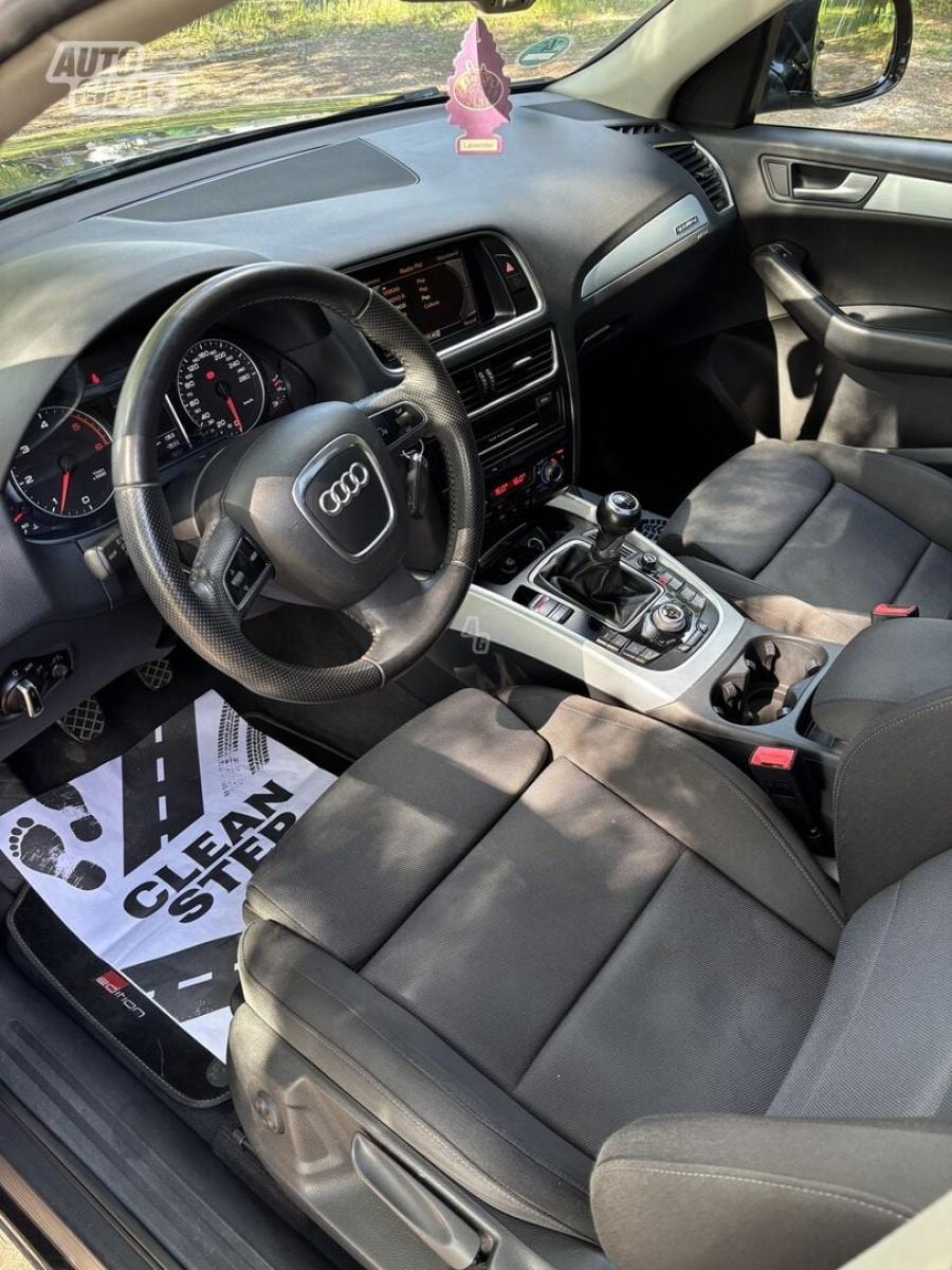 Black Audi Q5 2009 in Utena, with an engine capacity of 2.00 L and mileage of 303 thousand km for 7950 €, photo 9 on AUTOMOTO.COM.LV