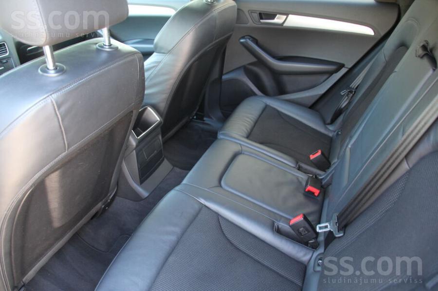 Melns Audi Q5 2009 Tukums, ar dzinēja tilpumu 2.00 L un nobraukumu 193 tūkst. km par 9990 €, foto 12 vietnē AUTOMOTO.COM.LV